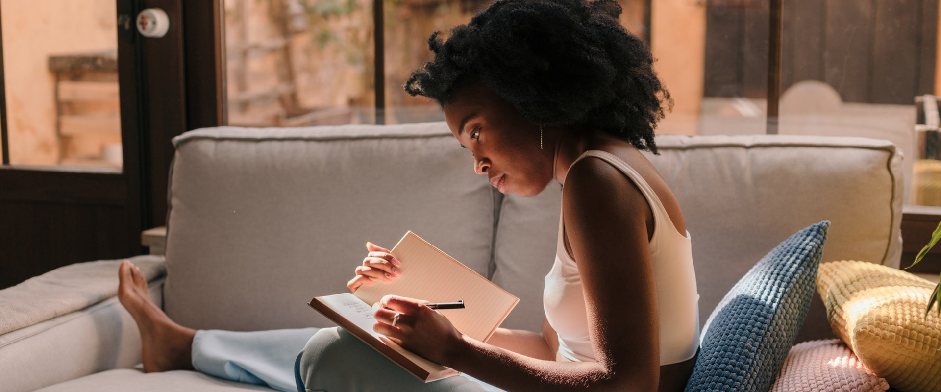 The Benefits of Keeping a Journal: A Comprehensive Guide